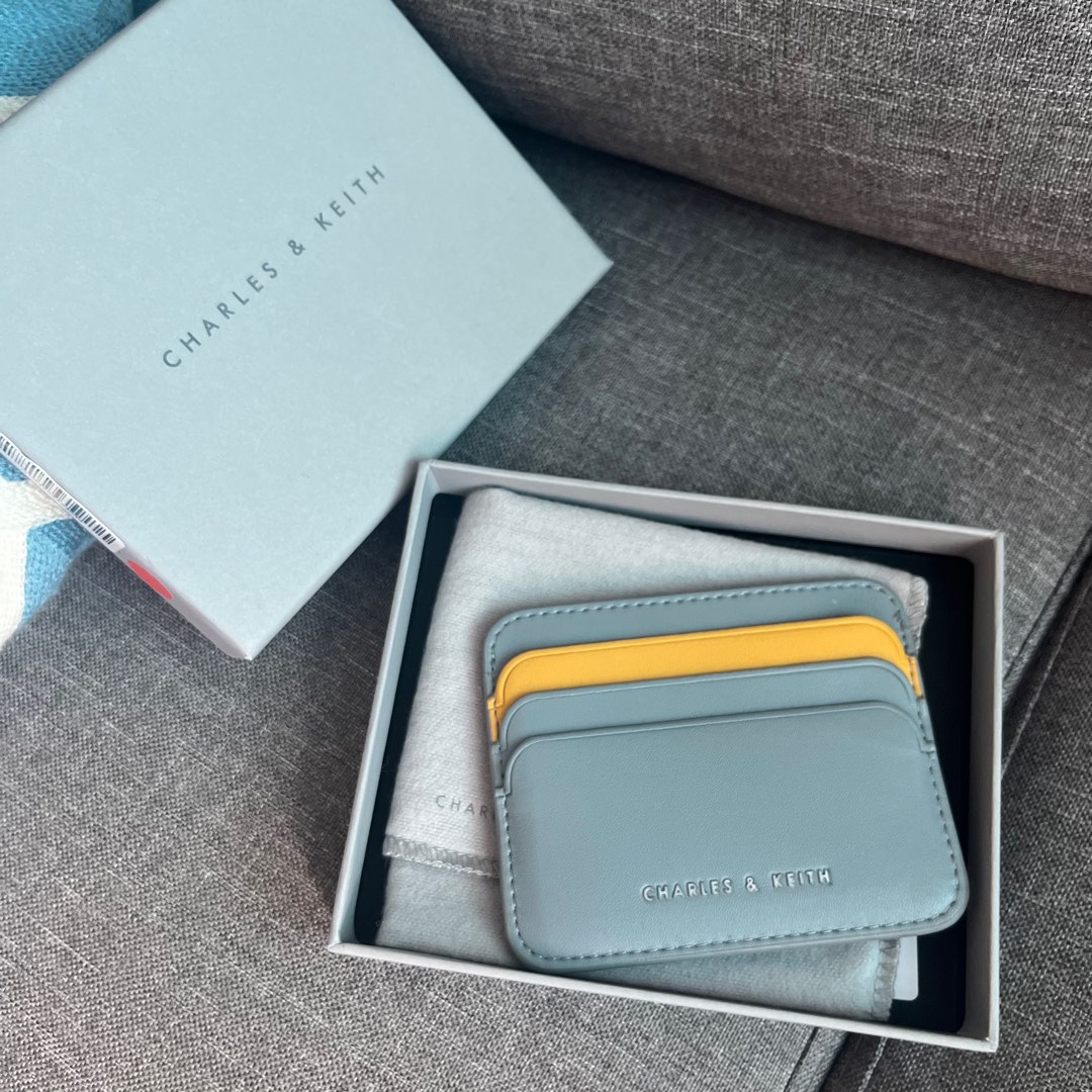 Used Charles & Keith card holder, Men's Fashion, Watches & Accessories ...