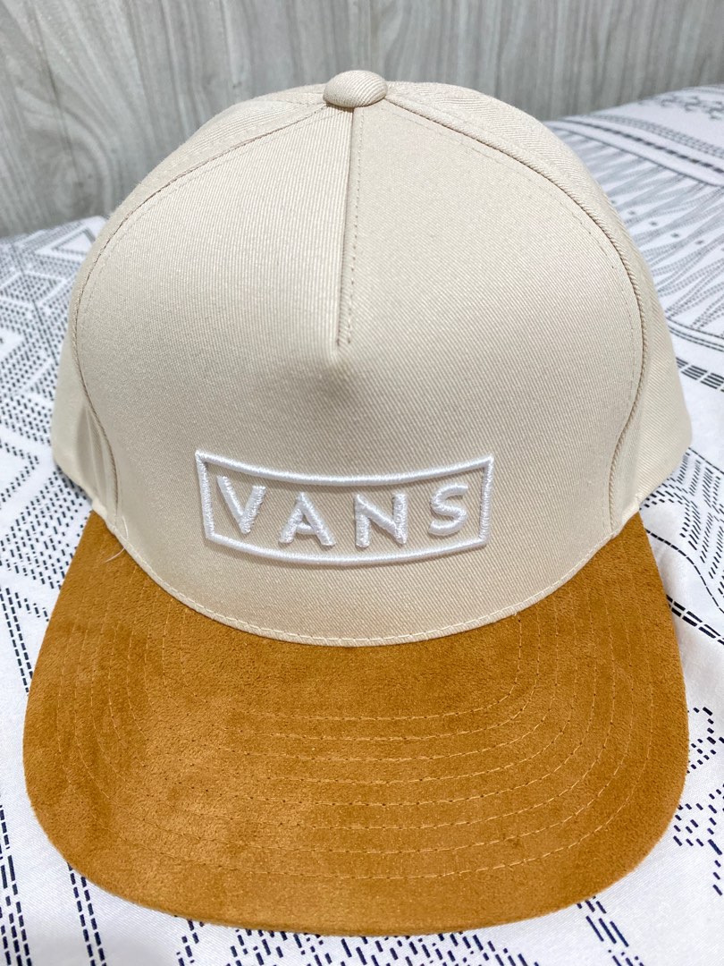 VANS CAP, Men's Fashion, Watches & Accessories, Caps & Hats on Carousell