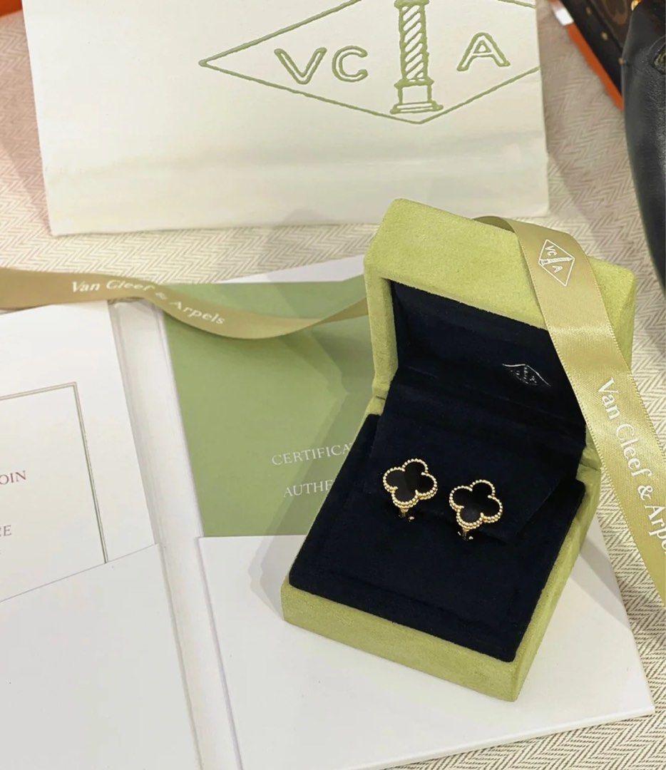 VCA Vintage Alhambra Onyx, Luxury, Accessories on Carousell