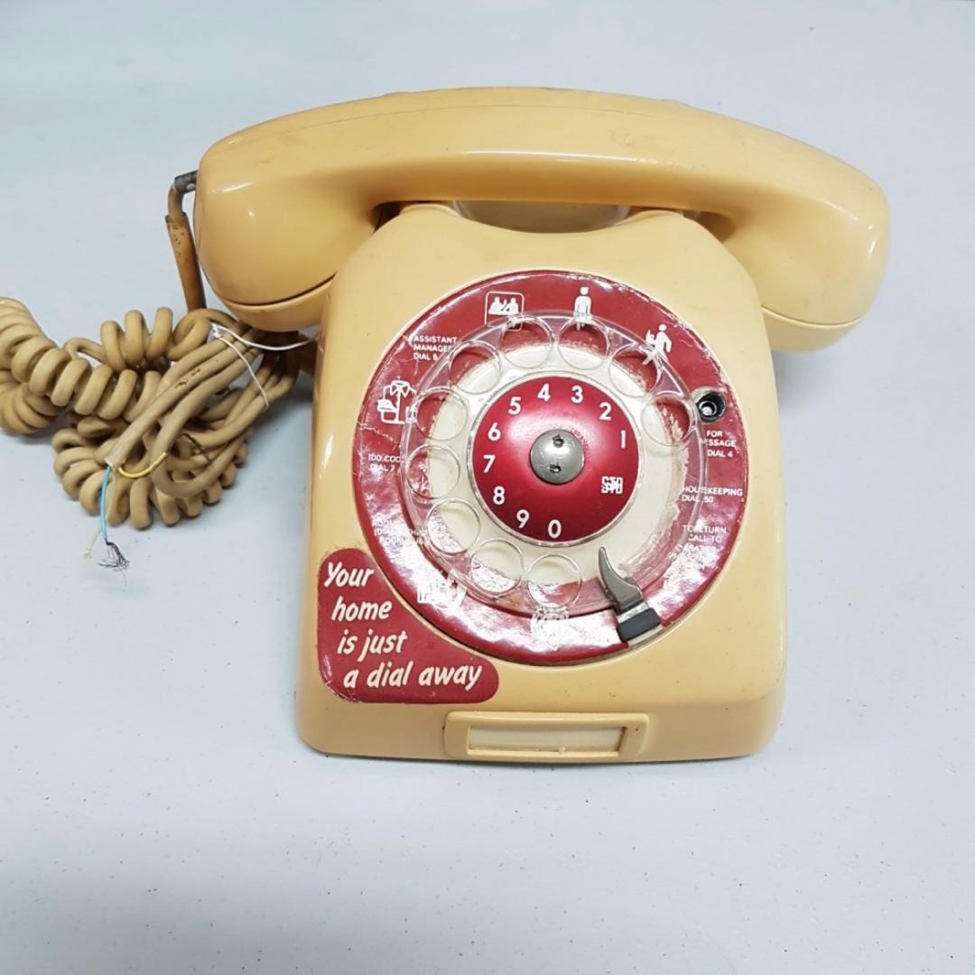 Vintage dial Telephone, Hobbies & Toys, Memorabilia & Collectibles ...