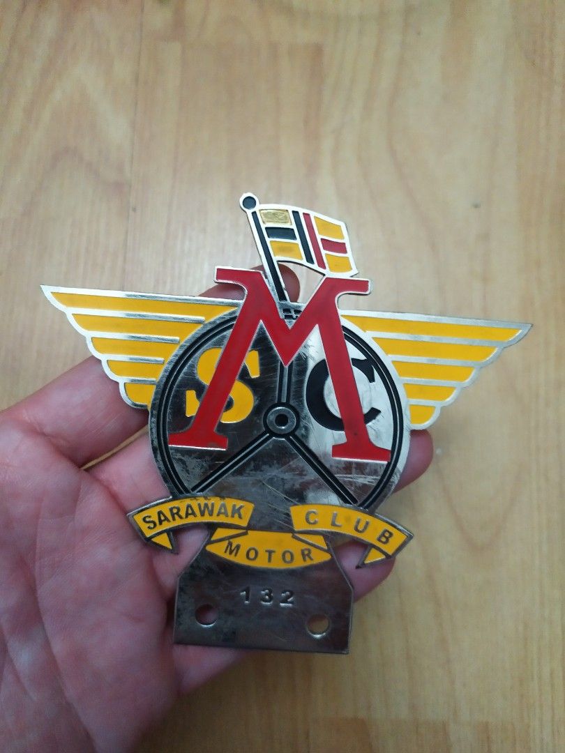 Vintage Sarawak Motor Club Grill Car Badge, Hobbies & Toys ...