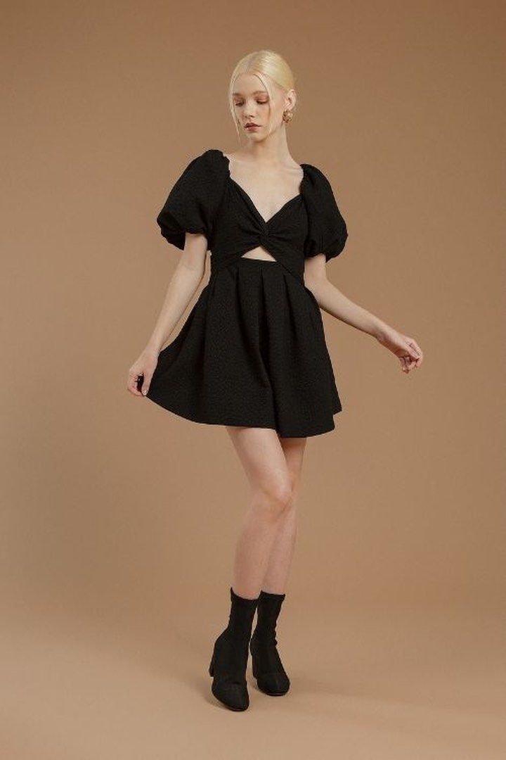 Vior femme mayer dress, Fesyen Wanita, Pakaian Wanita, Gaun & Rok di ...