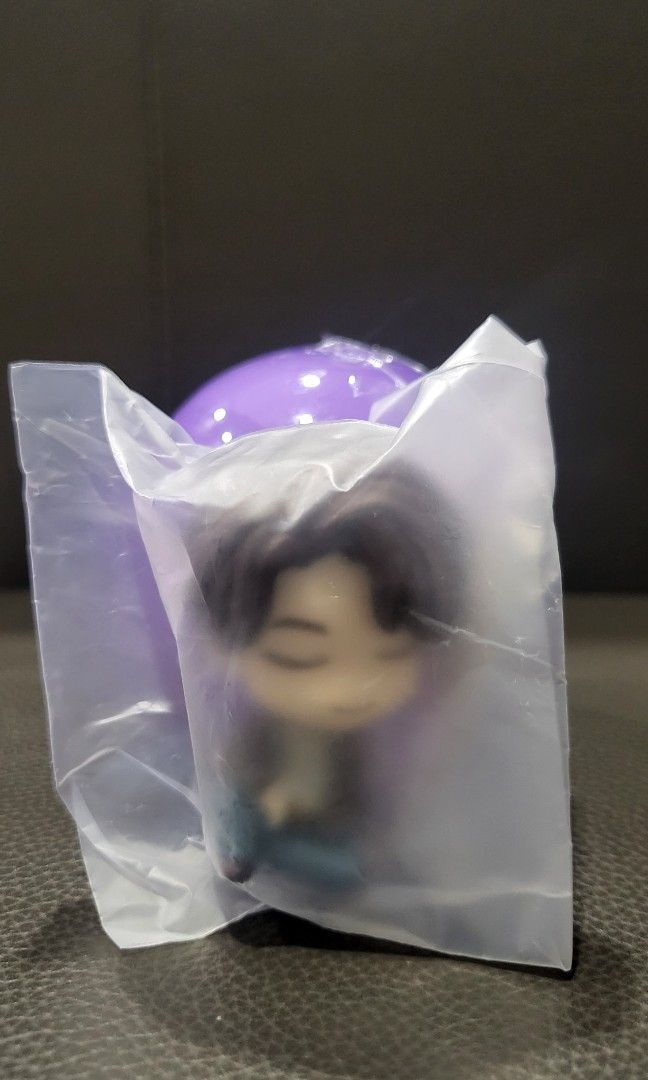 [WTT] TinyTAN Dynamite ver. Shoulder Dung Fig. gacha, Hobbies & Toys, Toys & Games on Carousell