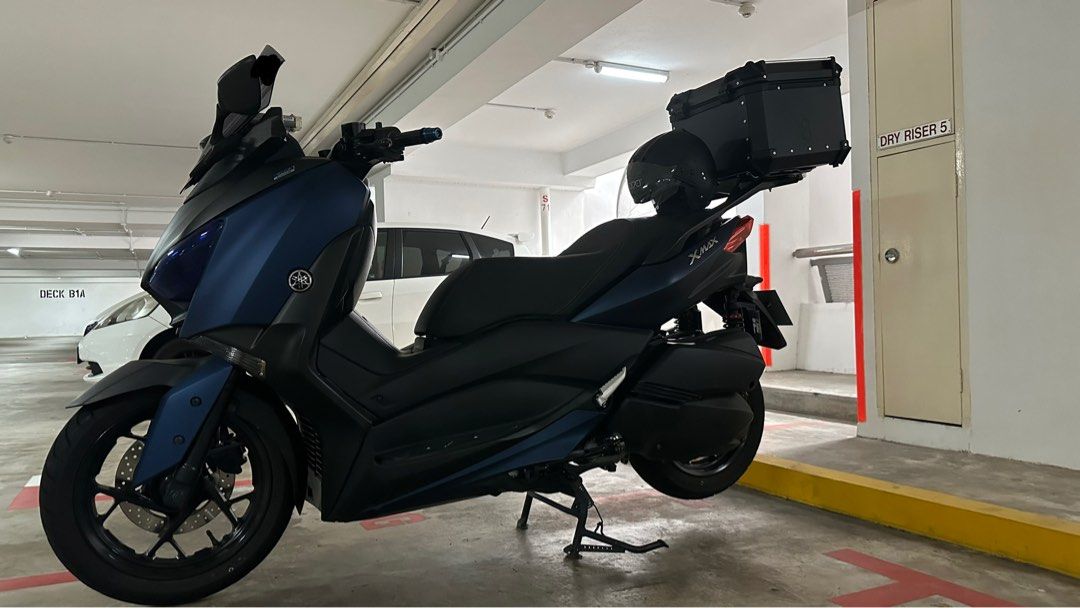 Yamaha Xmax 300 Matte Blue COE till 2031, Motorcycles, Motorcycles for ...