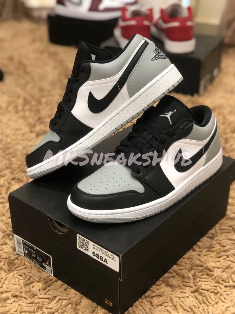 Air Jordan 1 Low Shadow Toe, Men's Fashion, Footwear, Sneakers on Carousell