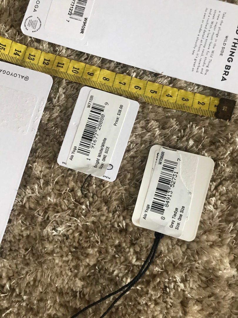 Alo Yoga new york tag price tag label booklet new authentic harga ...