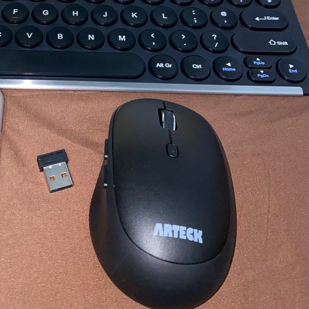 ARTECK WIRELESS KEYBOARD AND MOUSE, Computers & Tech, Parts ...