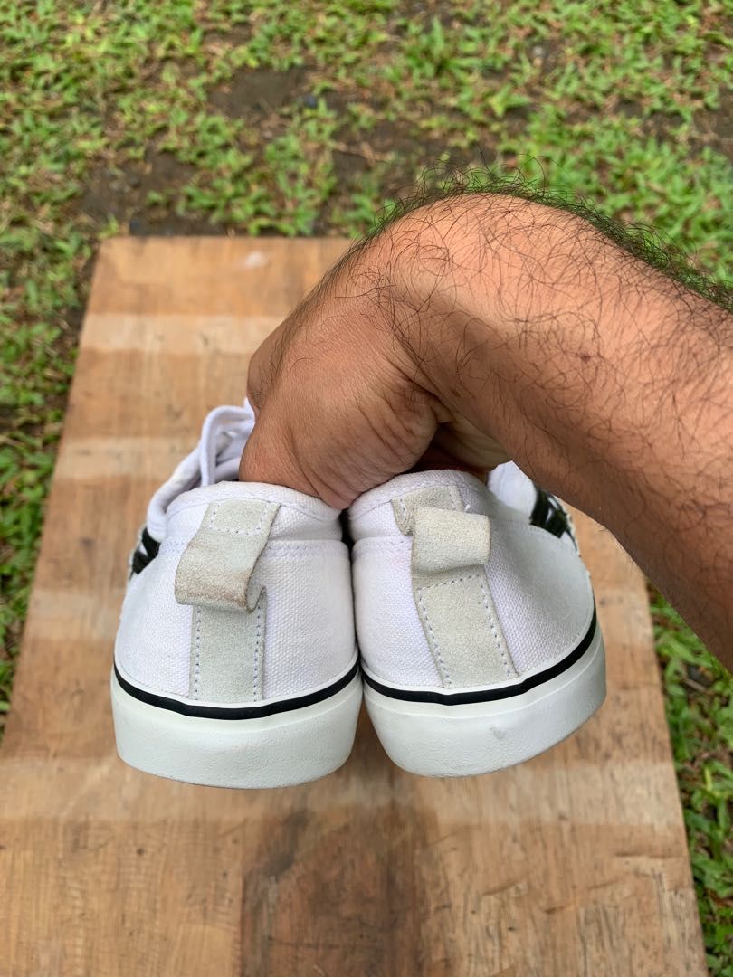 Asics trono, Men's Fashion, Footwear, Sneakers on Carousell