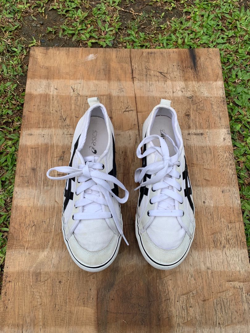 Asics trono, Men's Fashion, Footwear, Sneakers on Carousell