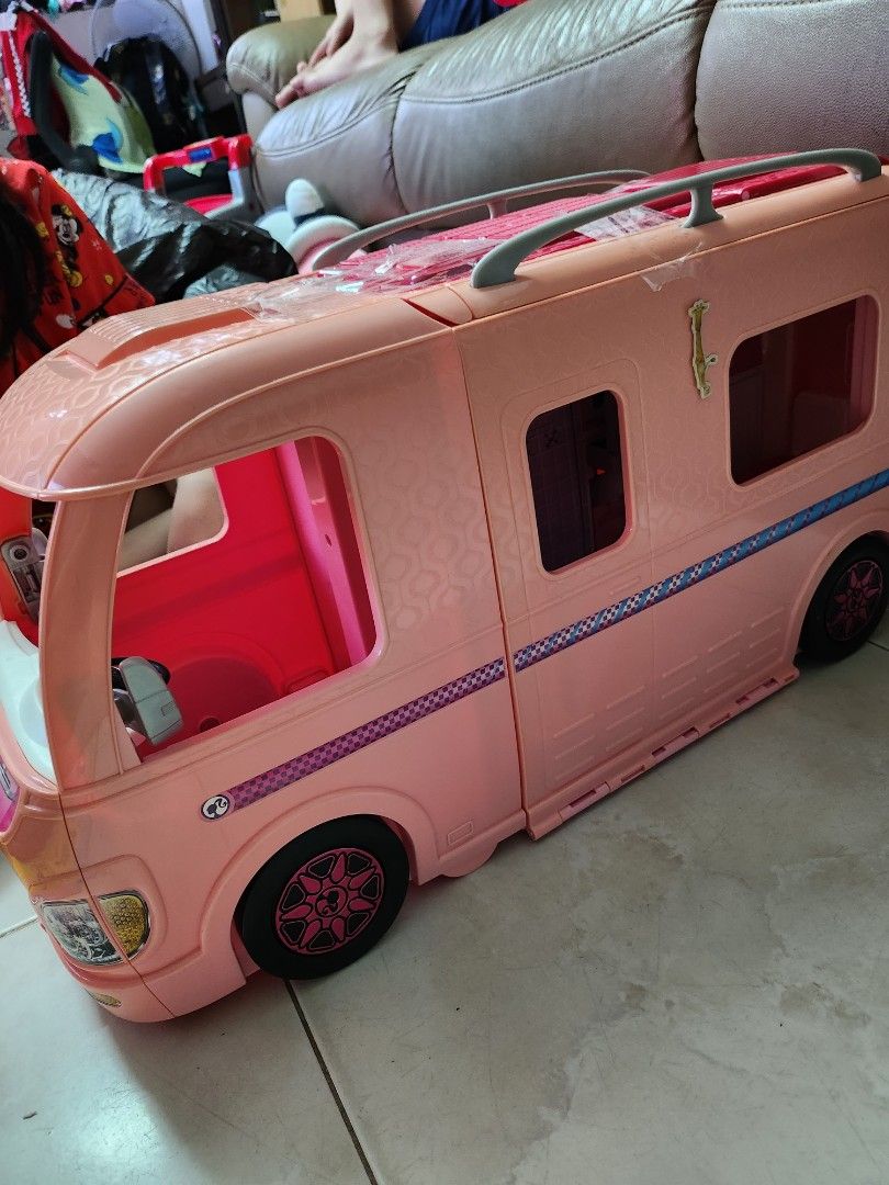 Barbie bus, Hobbies & Toys, Toys & Games on Carousell
