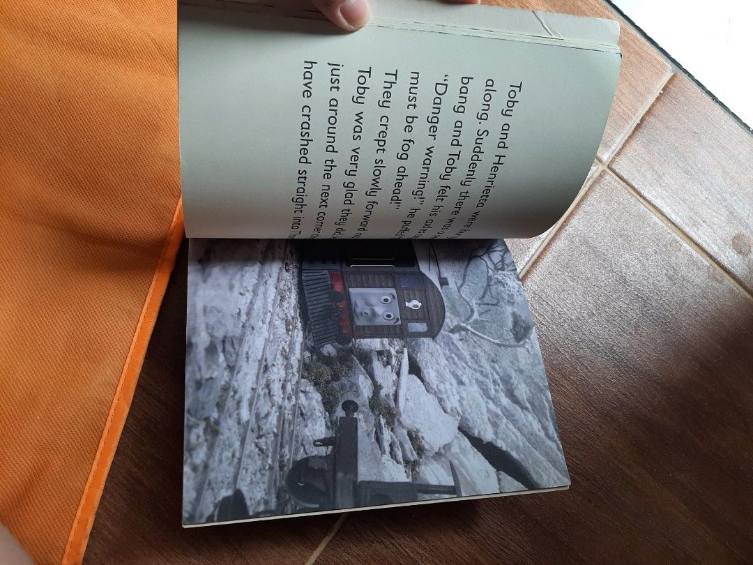 Buku thomas and the fogman, Buku & Alat Tulis, Buku Anak-Anak di Carousell