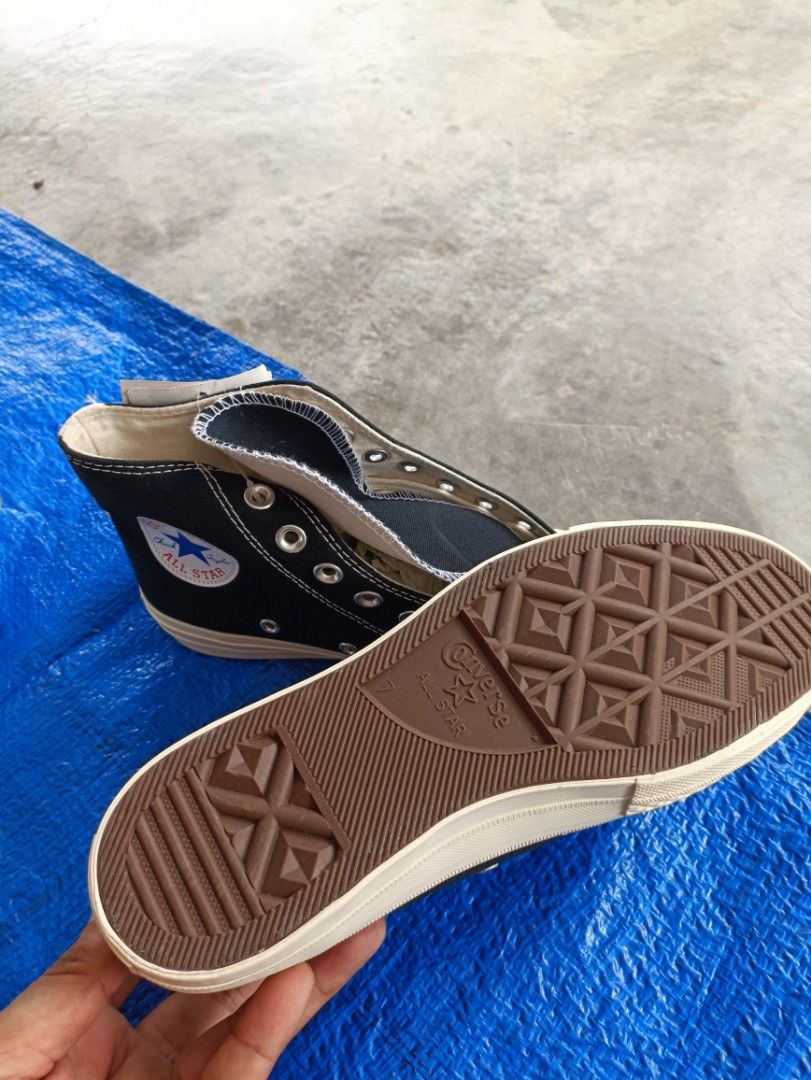 Converse love play Original, Women's Fashion, Footwear, Sneakers on ...