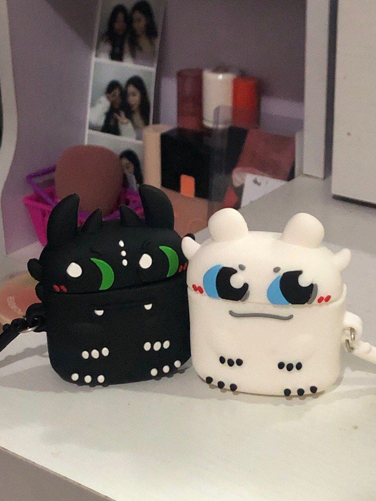 Couple Airpods case SET toothless and white on Carousell
