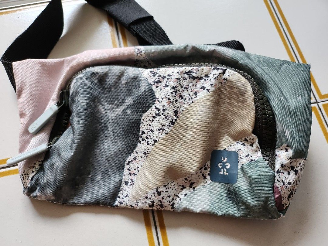 Crumpler clam chowder waist bag, Women's Fashion, Bags & Wallets ...