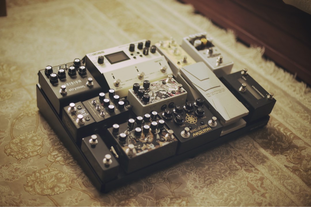 Custom Pedalboard Builds & Assembly, Hobbies & Toys, Music & Media ...