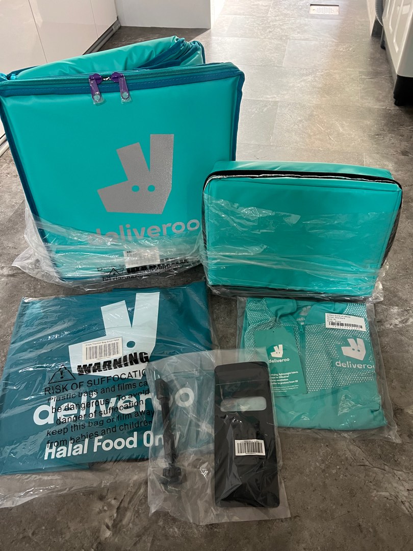 Deliveroo Full Set, Food & Drinks, Gift Baskets & Hampers on Carousell