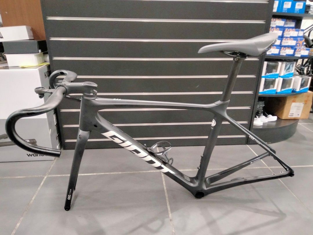 Giant TCR Advanced Pro Frameset Team CCC, Sports Equipment, Bicycles ...