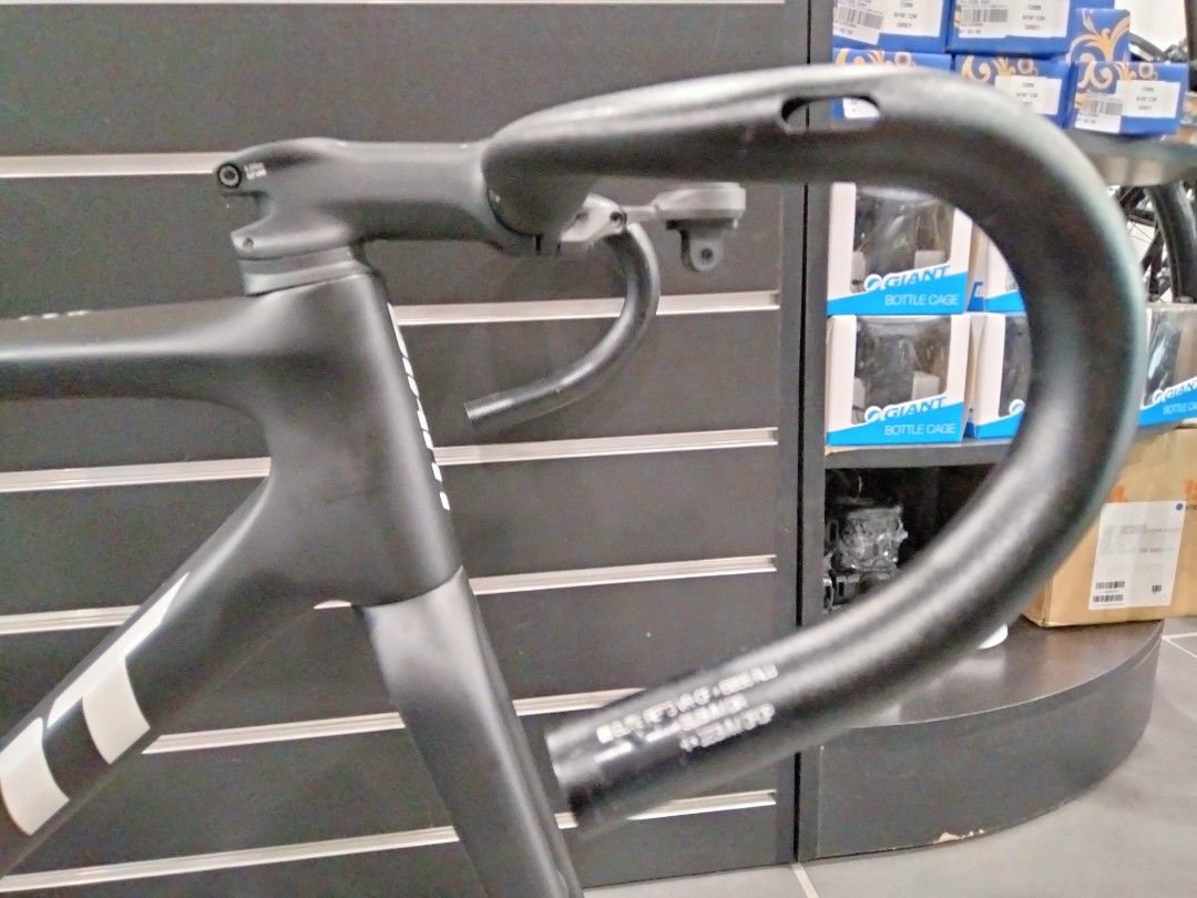 Giant TCR Advanced Pro Frameset Team CCC, Sports Equipment, Bicycles ...