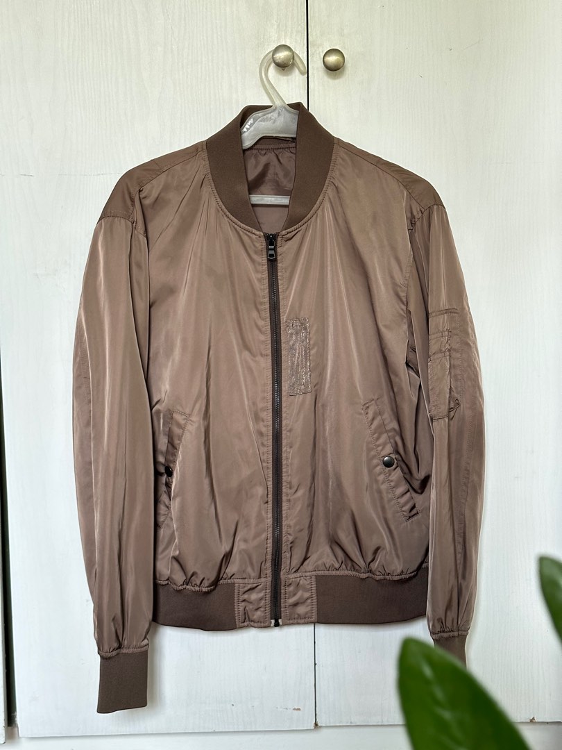 GU Bomber Jacket (Uniqlo), Men's Fashion, Coats, Jackets and Outerwear ...