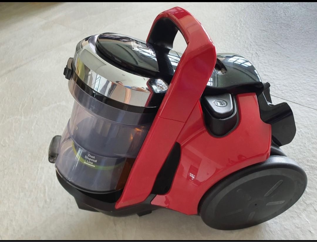 Hitachi vacuum CV - SC22, TV & Home Appliances, Vacuum Cleaner & Housekeeping on Carousell
