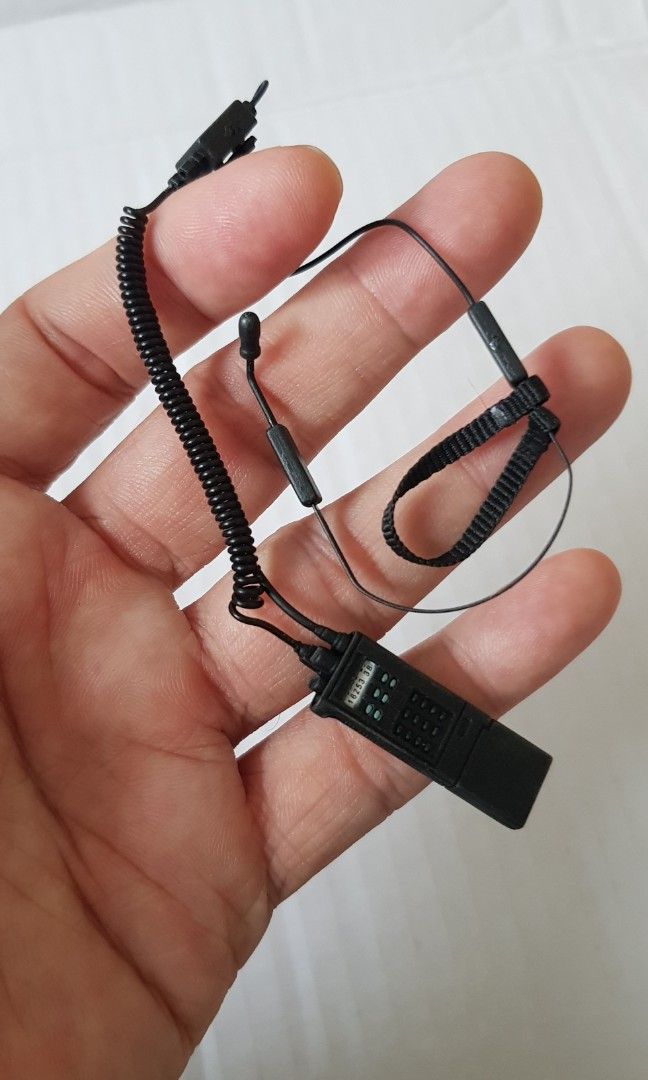 Hot toys 1/6 scale Secret Service agent Radio set, Hobbies & Toys, Toys ...