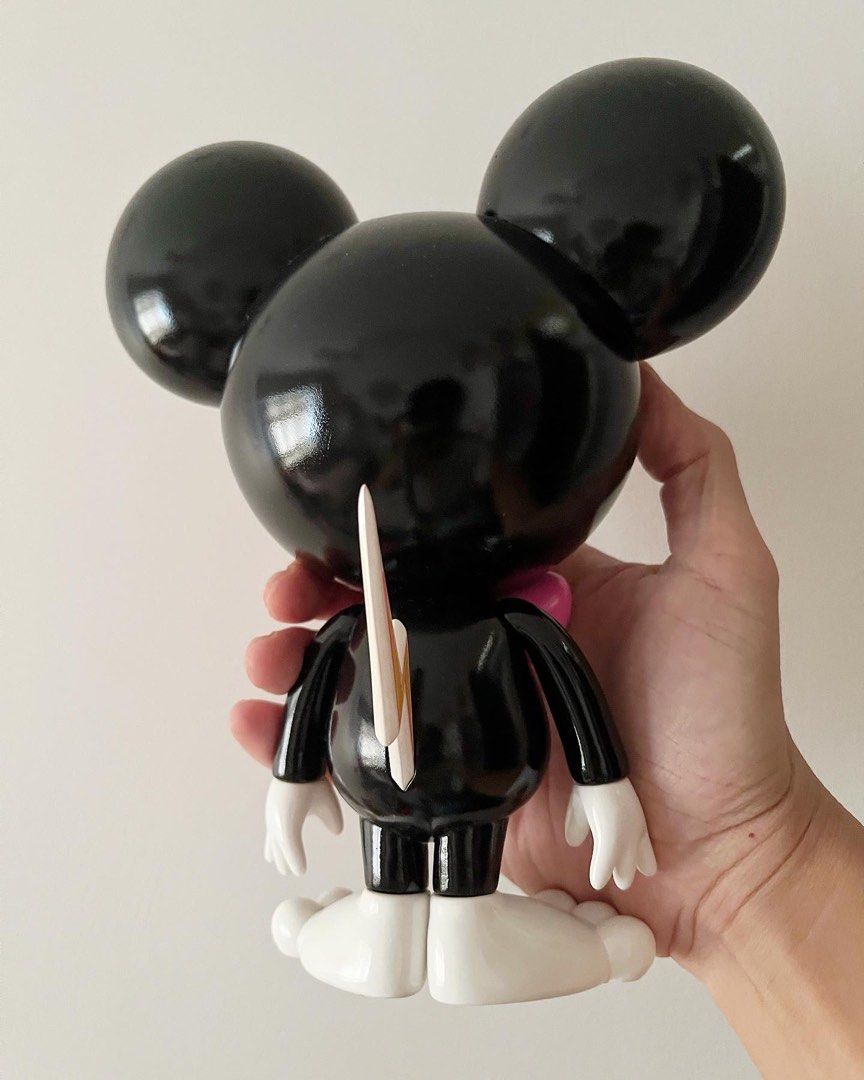 Instinct Toy Takashi Murakami MR DOB Instinctoy, Hobbies & Toys, Toys ...