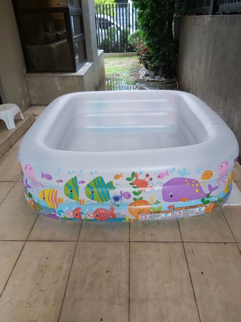 Intex Inflatable Swimming Pool, Hobbies & Toys, Toys & Games on Carousell