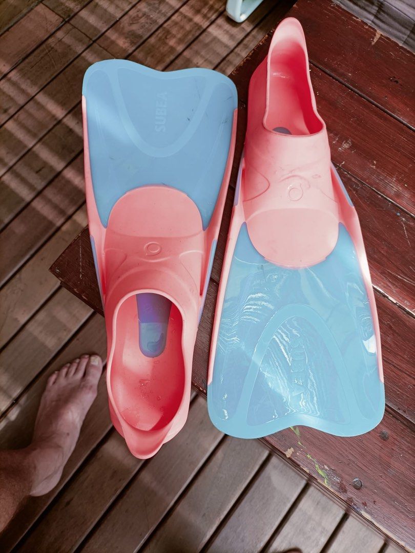 Kids flippers, Sports Equipment, Sports & Games, Water Sports on Carousell