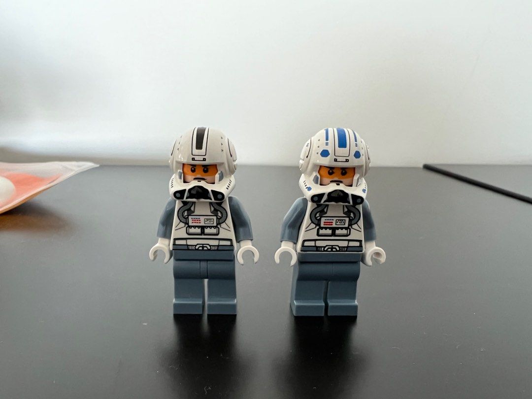 LEGO Star Wars - Captain Jag & Clone Trooper Pilot (Phase 2), Hobbies ...