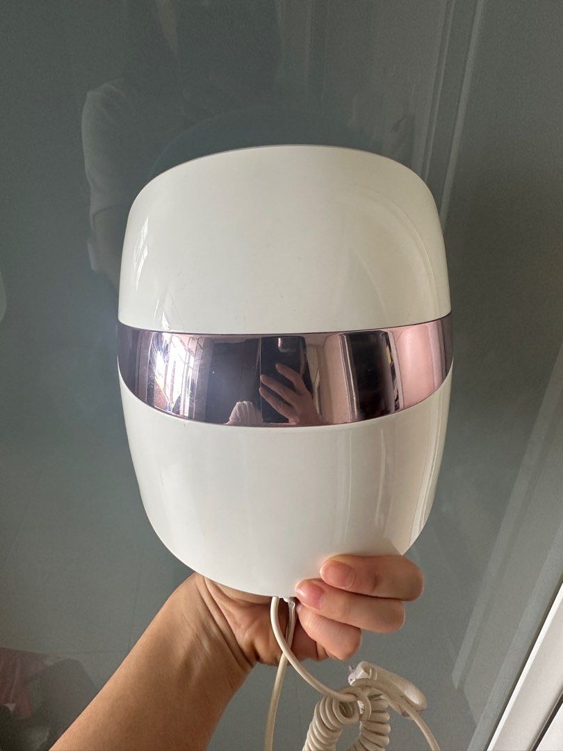 LG Pra.l derma LED mask, Beauty & Personal Care, Face, Face Care on ...
