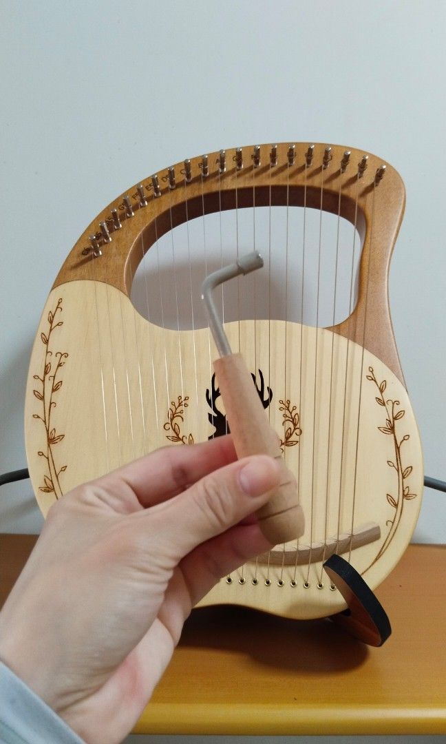 Lyre, Hobbies & Toys, Music & Media, Musical Instruments on Carousell