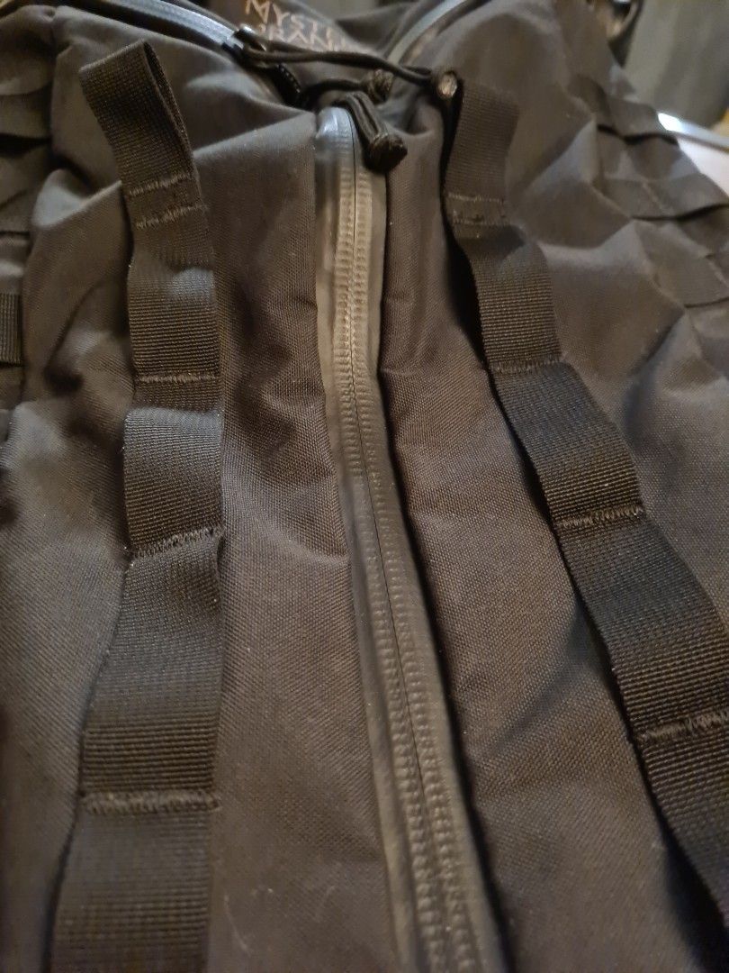 Mystery Ranch Front, Men's Fashion, Bags, Backpacks on Carousell