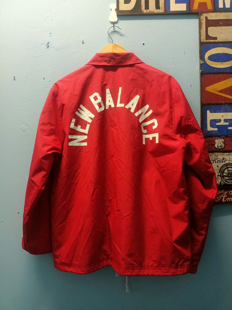 New Balance Couch Jacket, Men's Fashion, Activewear on Carousell