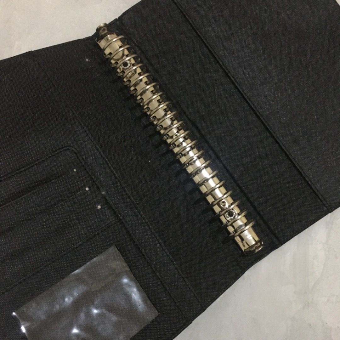 New! Binder Black, Buku & Alat Tulis, Majalah & Lainnya di Carousell