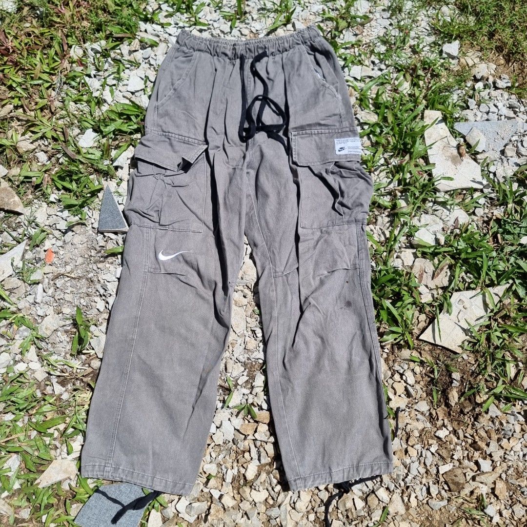 Nike Cargo Pants, Men's Fashion, Bottoms, Trousers on Carousell