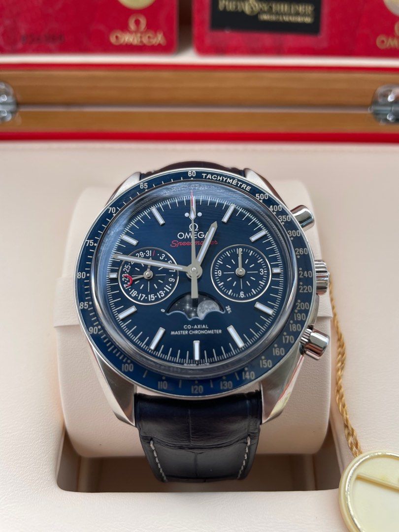 Omega Speedmaster Moonphase Blue, Luxury, Watches on Carousell