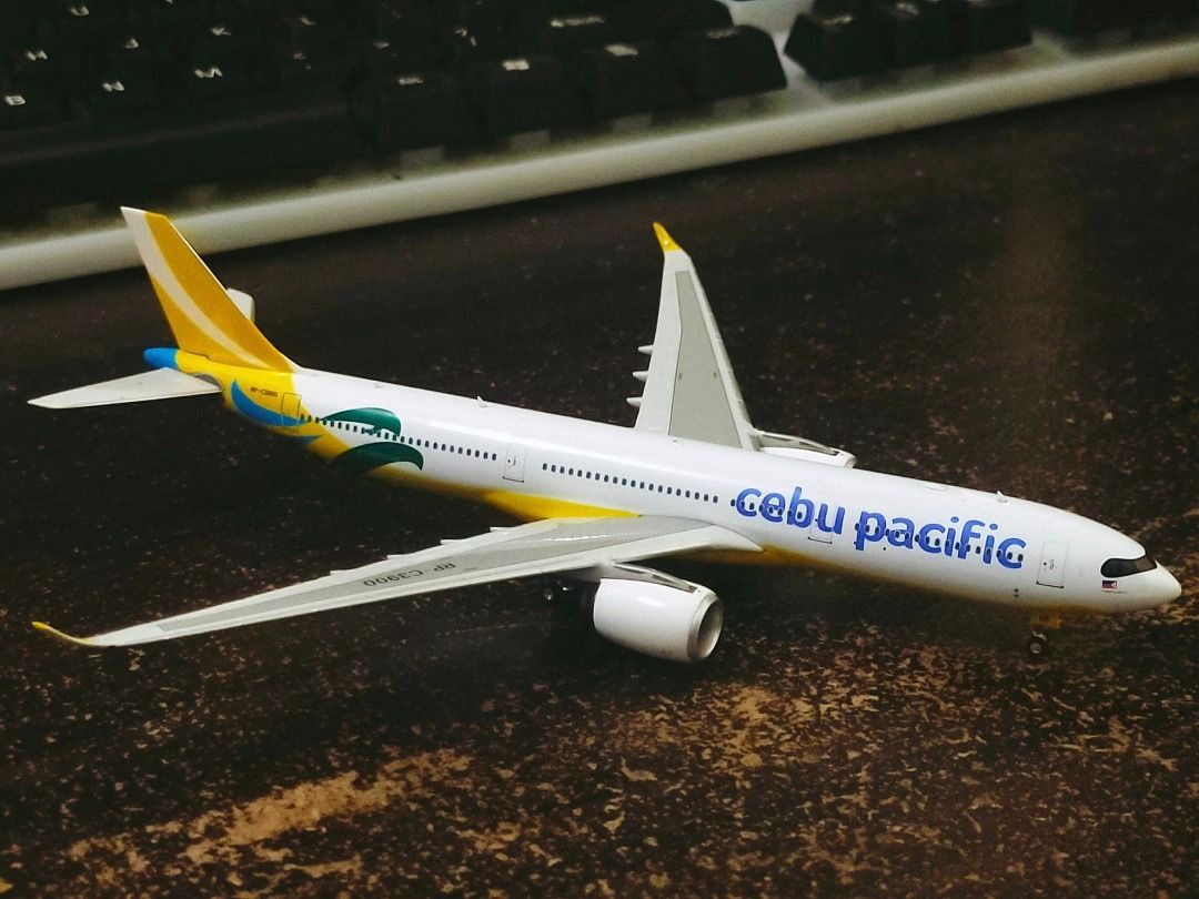 Phoenix Models Cebu Pacific Airbus A330-900neo 1:400, Hobbies & Toys ...