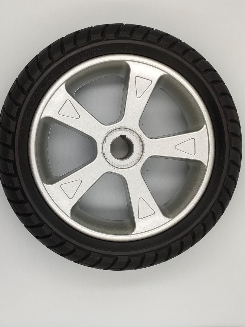 PMA Solid tyre with rim for four wheels PMA 220 X 65, Sports Equipment ...