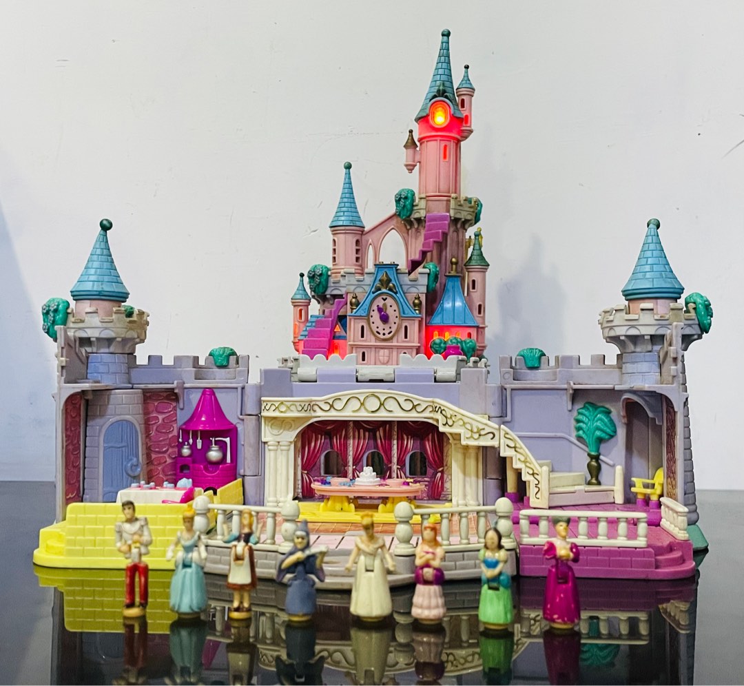 Polly pocket castle with complete cinderella dolls, Hobbies & Toys ...