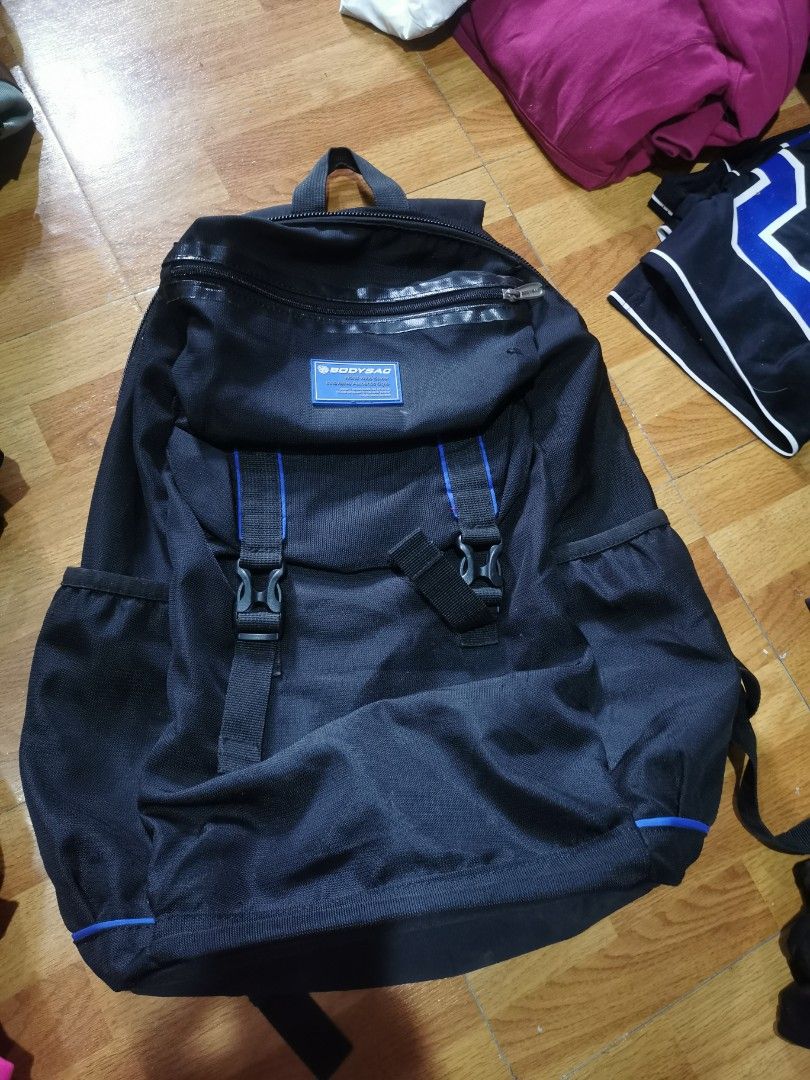 Preloved bodysac backpack, Men's Fashion, Bags, Backpacks on Carousell