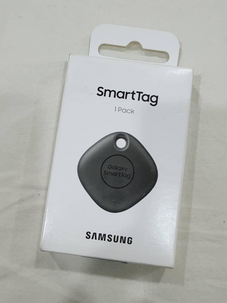 Samsung Smart Tag, Mobile Phones & Gadgets, Mobile & Gadget Accessories ...