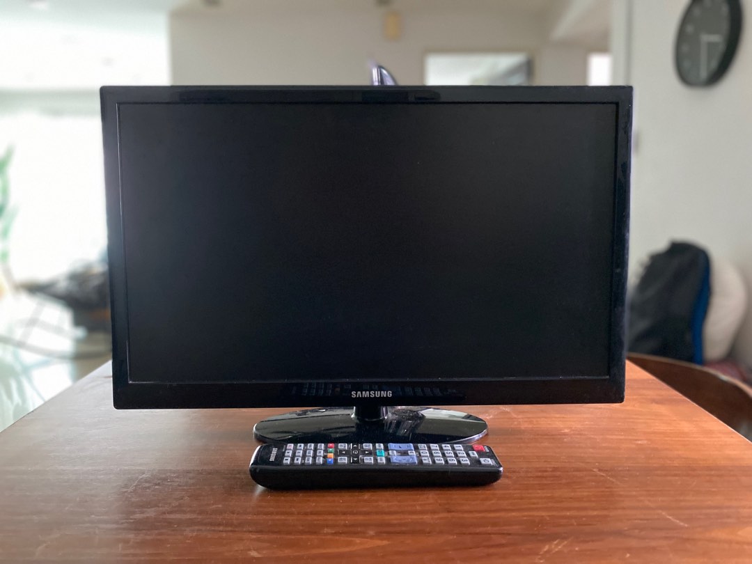 Samsung TV 22”, TV & Home Appliances, TV & Entertainment, TV on Carousell