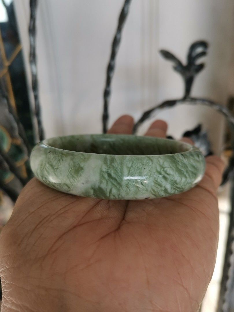 Serpentine jade, Women's Fashion, Jewelry & Organisers, Bracelets on ...