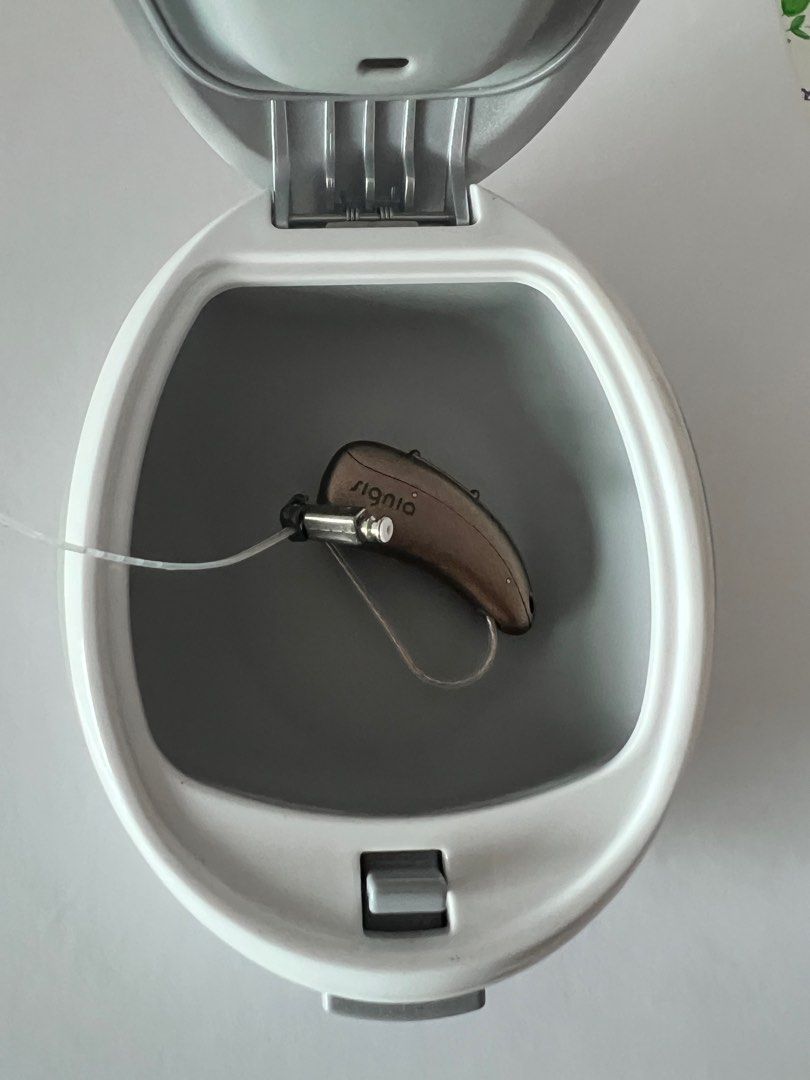 Signia companion with Dry & clean charger, Health & Nutrition ...