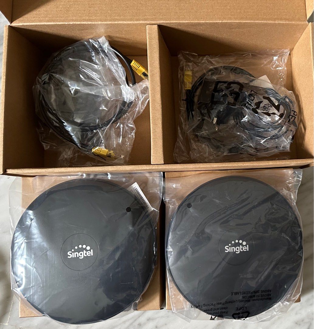 Singtel Mesh Router and WiFi extender (dual) pack for sale, Computers ...