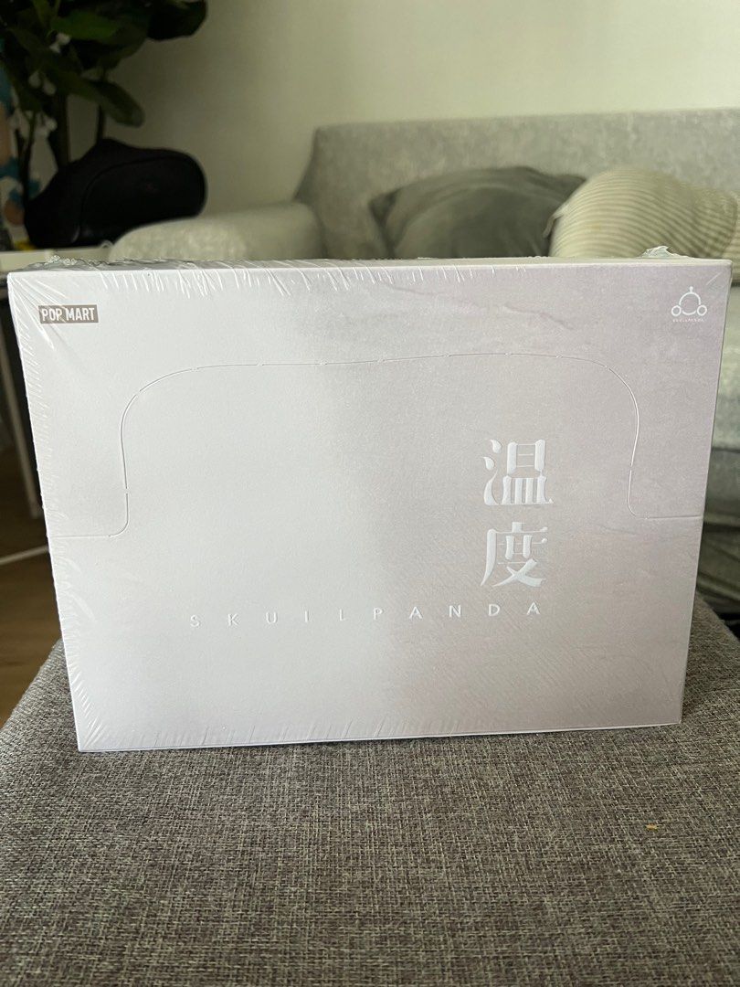 Popmart Skullpanda Warmth / Space Molly, Hobbies & Toys, Memorabilia ...