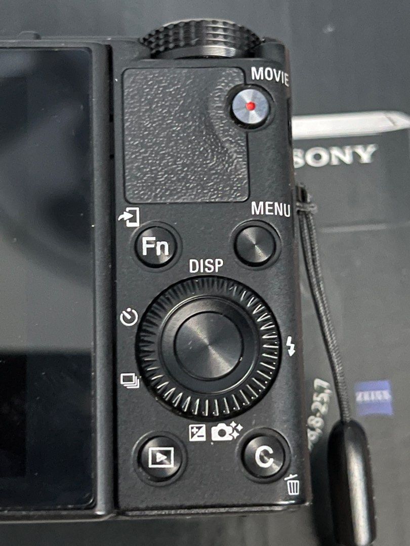 Sony RX 100 M3, Photography, Cameras on Carousell