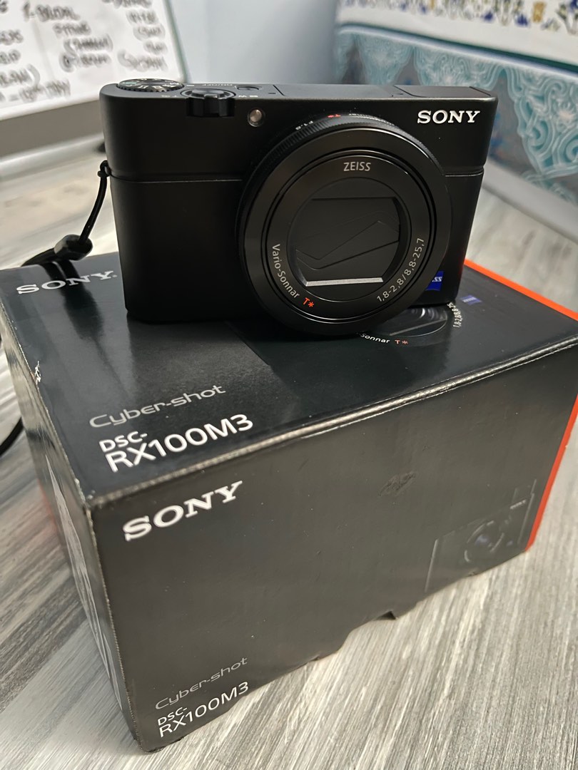 Sony RX 100 M3, Photography, Cameras on Carousell