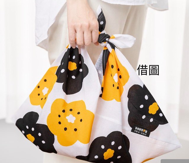 Sou Sou bag, 女裝, 手袋及銀包, 長銀包 - Carousell