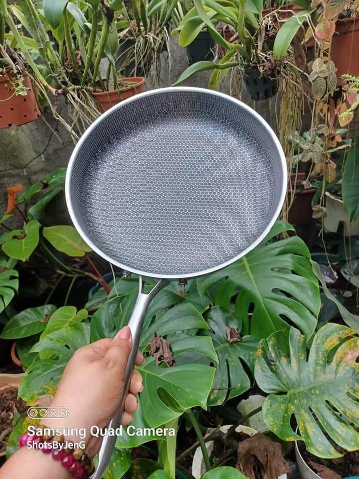 Stainless WOK (shallow type), Furniture & Home Living, Kitchenware ...